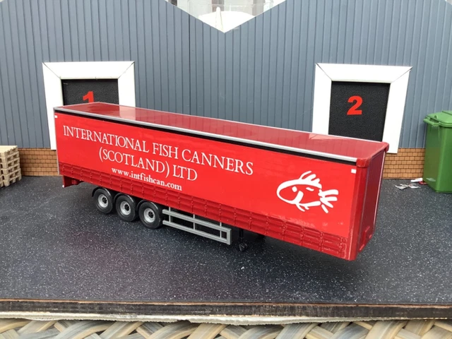 CORGI MODEL TRUCK 1:50 scale - CODE 3 INTERNATIONAL FISH CANNERS ...