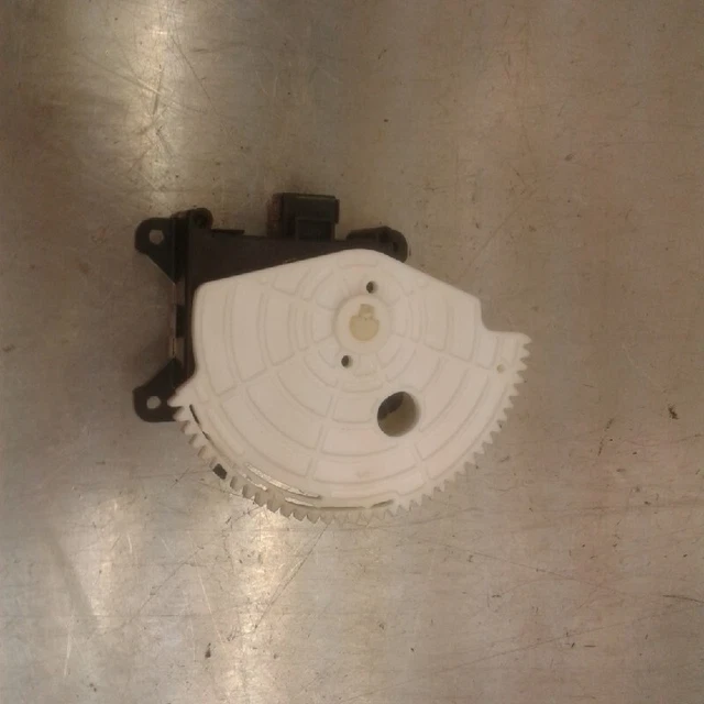 LUFTKLAPPE STELLMOTOR HEATER STEPPER MOTOR Toyota Prius (ZVW3) 2009 ...