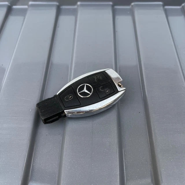 MERCEDES BENZ C Class W205 3 Button Remote Control Key Fob £19.99 ...