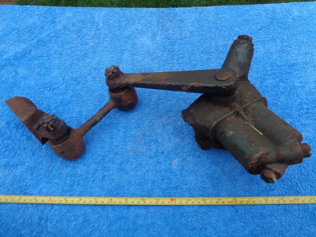 BEDFORD QLD QLR Rear Axle Shock, Damper & Arm. WW2 Military Vehicle #1 ...