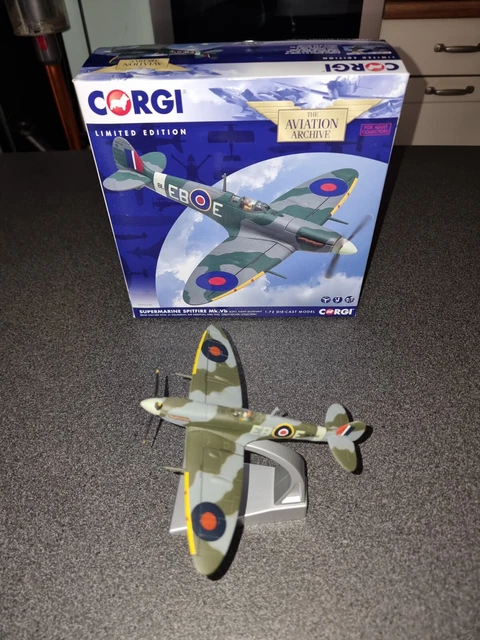 CORGI AA31934A SPITFIRE Mk.vb, Flt Lt Bram Van Der Stok, 41 Sqn, 1942, 1:72 £44.99 - PicClick UK