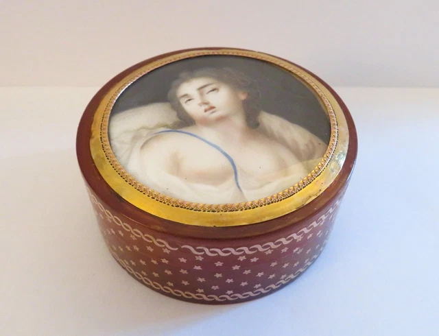 TABATIERE FIN XVIIIE. MINIATURE érotique signée. CORNE et incrustations ...