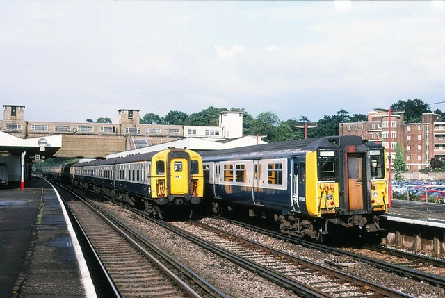 5815 ORIGINAL COLOUR Slide Emu Class 455/8 5853 & 4 Cig 1238 At ...