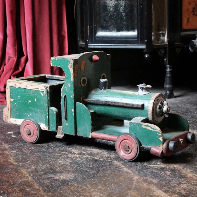LARGE VINTAGE C.1940'S Scratch Built Wooden Toy Steam Train Engine £160 ...