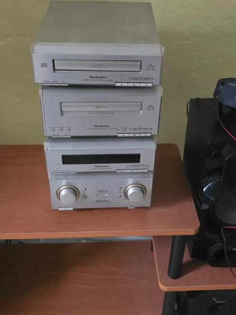 TECHNICS MINI HIFI system silver colour in good condition no control £ ...