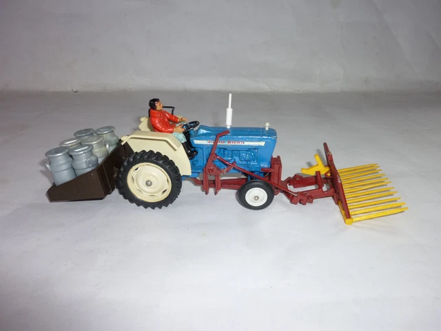 FORD 5000 TRAKTOR Umbau Britains Buck Rake 9543 Siku Transkortkiste ...