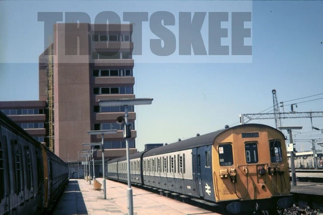35MM SLIDE BR British Rail Electric EMU Class 501 Watford Jct 1985 ...