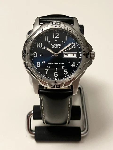 LORUS BY SEIKO Sports Watch VX43-X038 with Day & Date WR 50M £16.99 ...