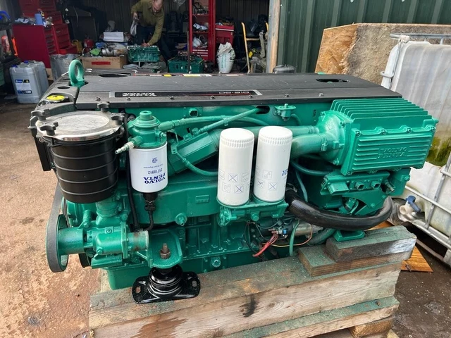 VOLVO PENTA D6 310HP Bobtail Engine Take Out Serviced £16,750.00 ...