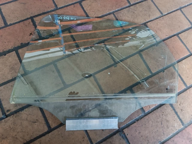 ORIGINAL OPEL CORSA C 5-Türer Vitre de Fenêtre Latérale Arrière Gauche ...