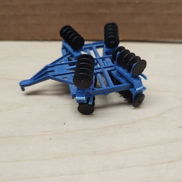 ERTL 1/64 FORD New Holland Blue Wing Disc GUC $15.99 - PicClick