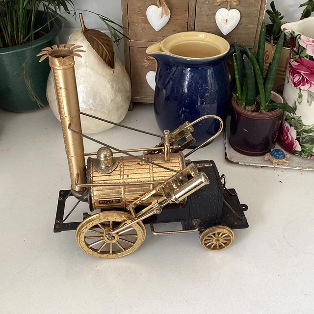 VINTAGE RADIO WACO Japan George Stephenson’s Rocket Model in need of ...