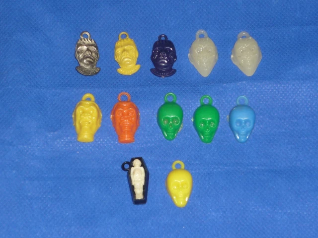 50S GUMBALL MACHINE MONSTER HORROR CHARM 12PC LOT FRANKENSTEIN SKELETON ...