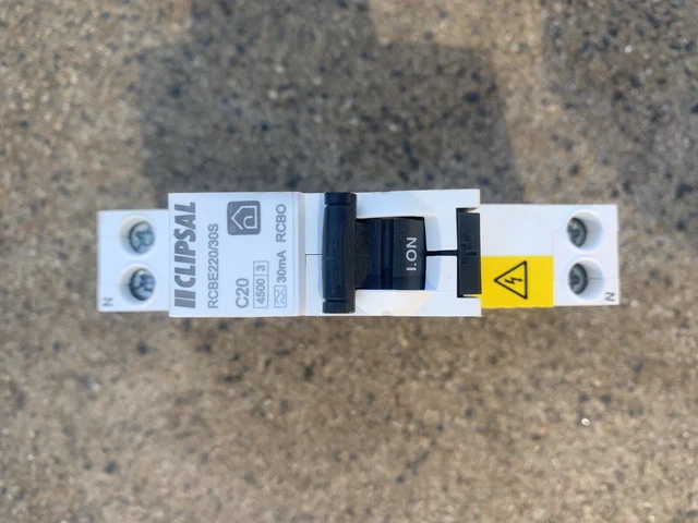 20AMP CLIPSAL Single Pole RCBO RCD/MCB Circuit Breaker Safety Switch ...