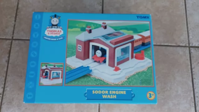 THOMAS TRACKMASTER SODOR Engine Wash Set. Very Rare With Instructions ...