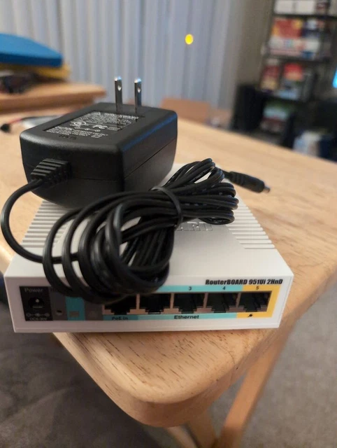 MIKROTIK RB951UI-2HND 5-PORT Router Switch Wireless Access Point AP $40 ...