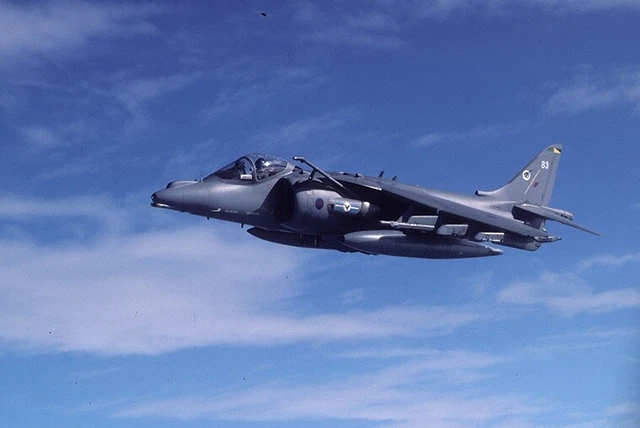 ORIGINAL COLOUR SLIDE of Bae Systems Harrier GR.7 ZG512 83 20 Sqn £4.36 ...