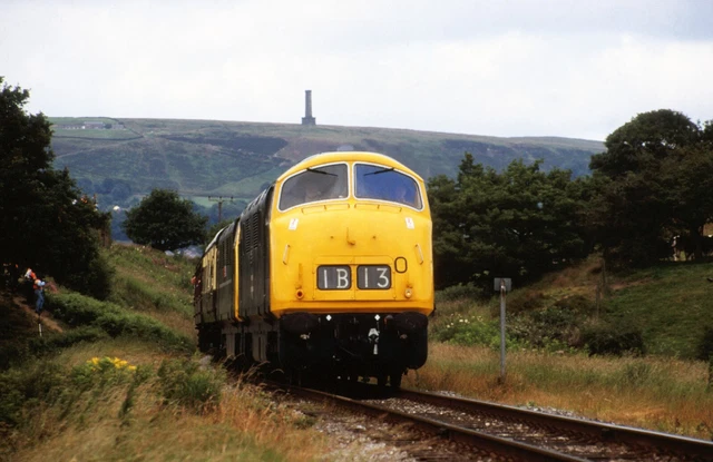 274 ORIGINAL COLOUR Railway Slide Class 42 D832 & 821 At Burrs 1998 £2. ...