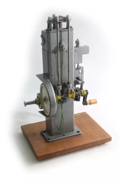 OLD TEACHING MODEL 4-Takt Motor Rocker Cutaway Model Vintage £199.98 ...