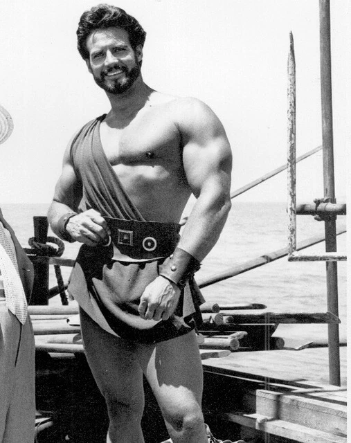 ACTOR/BODYBUILDER STEVE REEVES Hot Beefcake Photo On The Set Of ...
