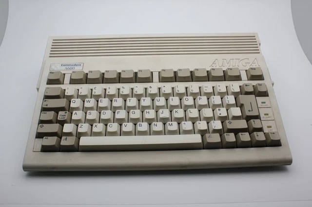 COMMODORE AMIGA 600 Case and Keyboard $113.50 - PicClick CA