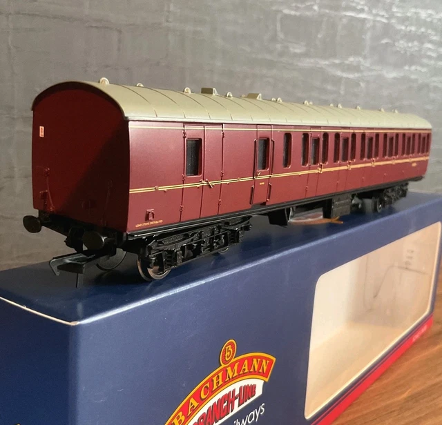 BOXED BACHMANN 34-627B Mk1 Suburban 2nd Class Brake Coach BR Maroon OO ...