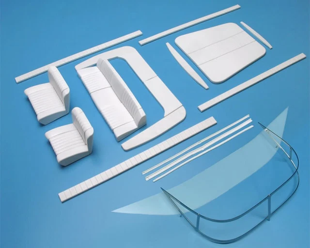 AMATI B1608-10 KIT selleria e parabrezza Italian Runabout modellismo ...