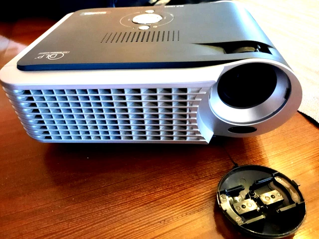 BEAMER MAGINON DLP 1800S exellent digital Projector mit Fernbedienung ...