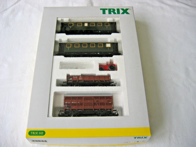 TRIX H0 ART.-NR. 23944 Nebenbahn Wagen-Set, 4-tlg. , mit Traktor ...