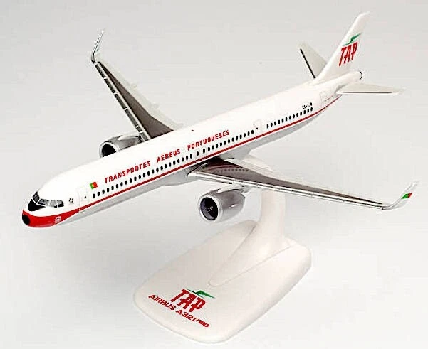 TAP AIR PORTUGAL Airbus A321neo Plastic Aircraft Model 1/200 Snap-Fit ...