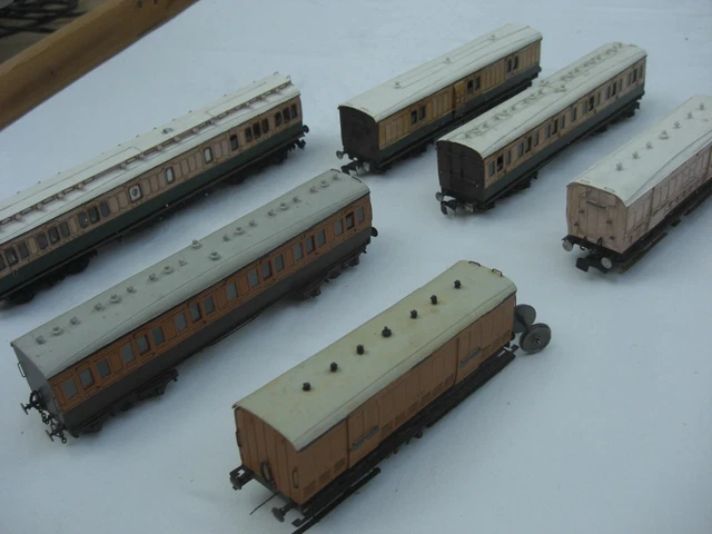 COLLECTION OF 6 Kit-Built OO scale LSWR Coaches £100.89 - PicClick UK