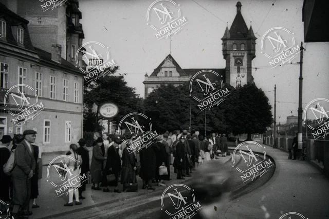 DIA SLIDE WIEN Hitzing Eduard Klein Gasse Straßenbahn Haltestelle, Mai ...