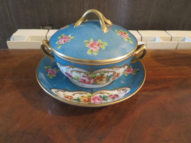 POT COUVERT OU bol à boillon en porcelaine de limoges décor de fleur ...