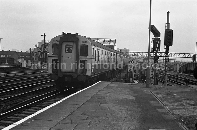 CLAPHAM JUNCTION EMU 1238 21.3.90 Railway Negative RN283 £2.99 ...