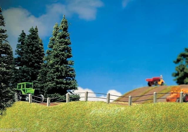 IRON FENCE WITH CONCRETE POLES ART. 180432 FALLER 80 POLES 4 m. WIRE £ ...