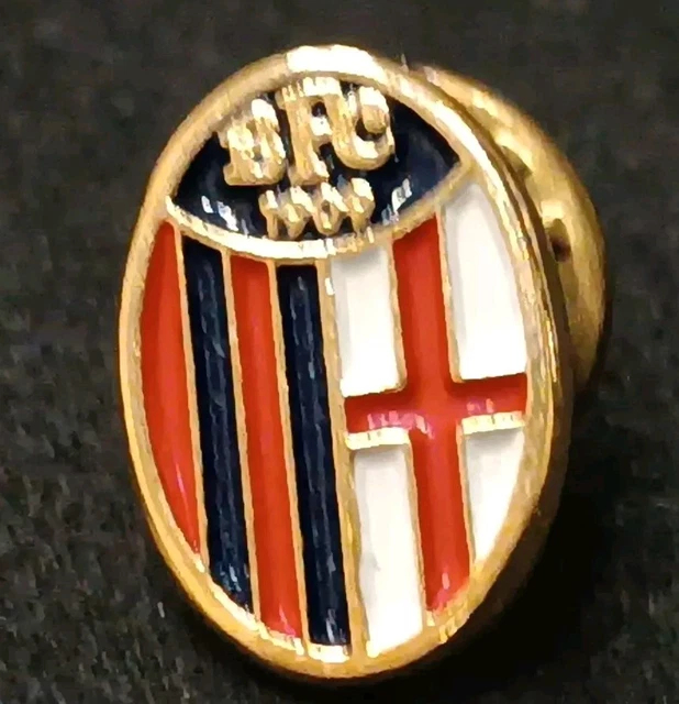 SPILLA PINS DISTINTIVO Stemma Simbolo Logo Badge Crest Club Bologna Fc ...