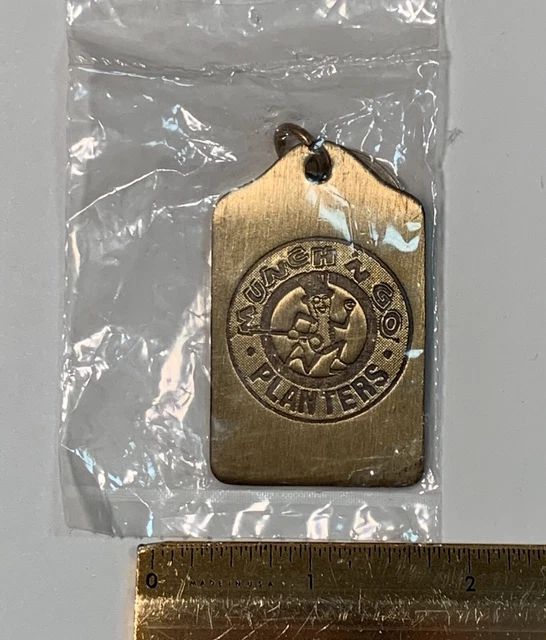 VINTAGE PLANTERS MR Peanut Munch ‘N Go Solid,Brass Key Chain – Mint $8. ...