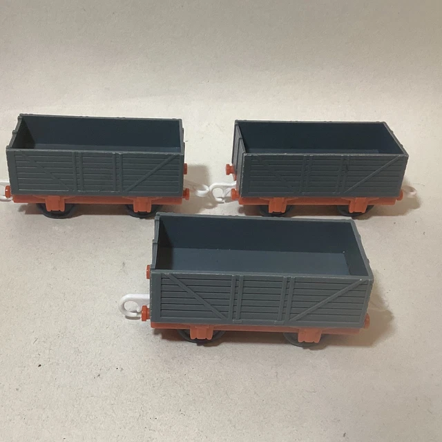 TRACKMASTER TRUCKS X 3 Fisher Price 2009. Thomas The Tank Engine £10.99 ...