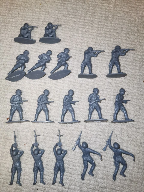 AIRFIX WW2 GERMAN Mixed Infantry & Paratrooper Figures 1970's - 17 Grey ...