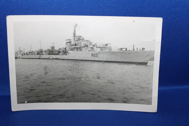 ORIGINAL WW2 PHOTOGRAPH of British Navy Warship "HMS St. James ...