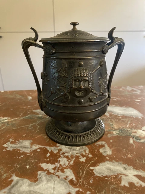 POT EN BRONZE décor de grotesques et de Mascarons Grand Tour 19eme ...