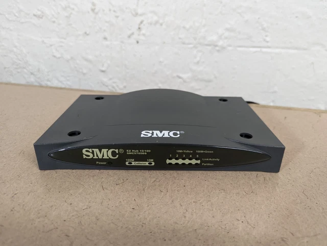 SMC EZ NETWORK Hub 10/100 SMC5705DS avec bloc d'alimentation EUR 7,34 ...