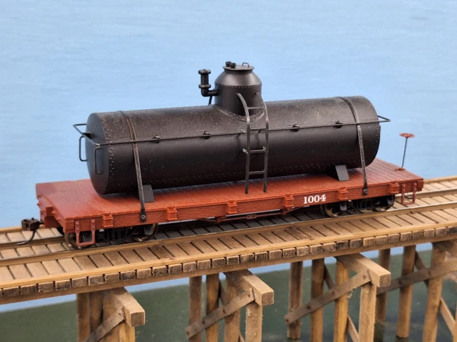 BACHMANN SPECTRUM ON30 Tank Car. Black Unlettered. No. 27199. Boxed ...