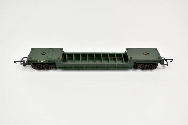 VINTAGE TRI-ANG RAILWAYS R118 R213 Tr1371 Green Bogie Well Wagon Train ...