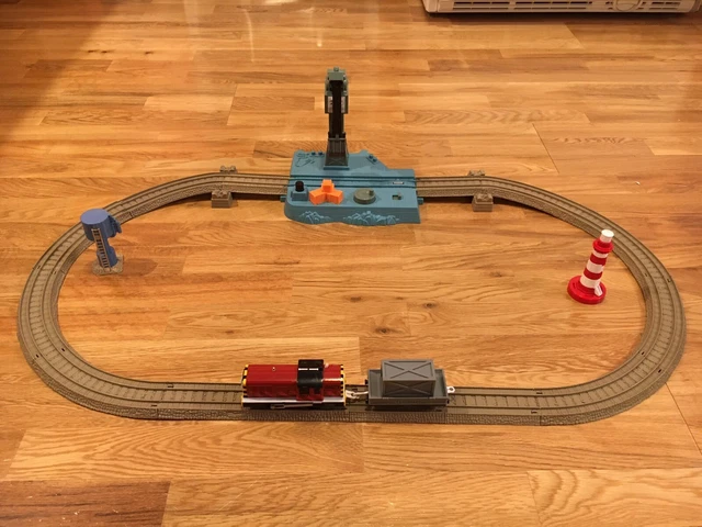 THOMAS AND FRIENDS Trackmaster "Cranky at the Docks" Set w/ Salty and ...