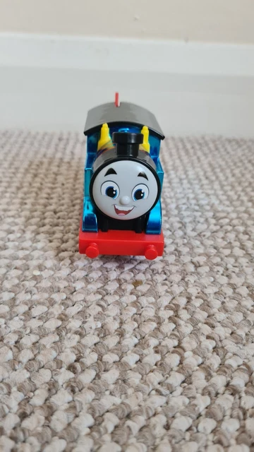 THOMAS THE TANK Engine Train Thomas & Friends Motorized Trackmaster ...