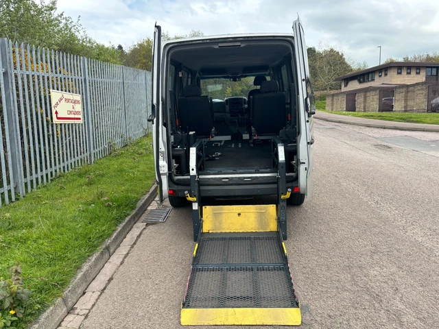 MERCEDES SPRINTER AUTOMATIC WHEELCHAIR ACCESSIBLE mobility disabled ...
