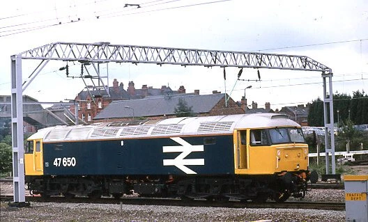 ORIGINAL COLOUR SLIDE of ex works 47650 BR class 47 diesel loco £0.99 ...