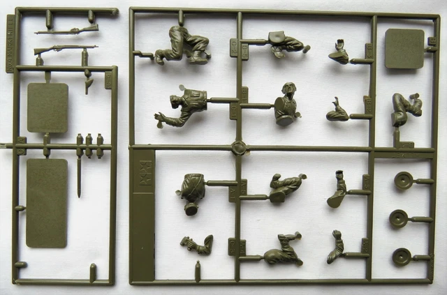 TAMIYA 35005 1/35 Scale British 6 Pounder AntiTank Gun crew as supplied ...