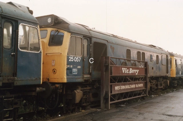 BRITISH RAILWAY B.R Photograph - Class 25 25057 At Vic Berry Leicester ...